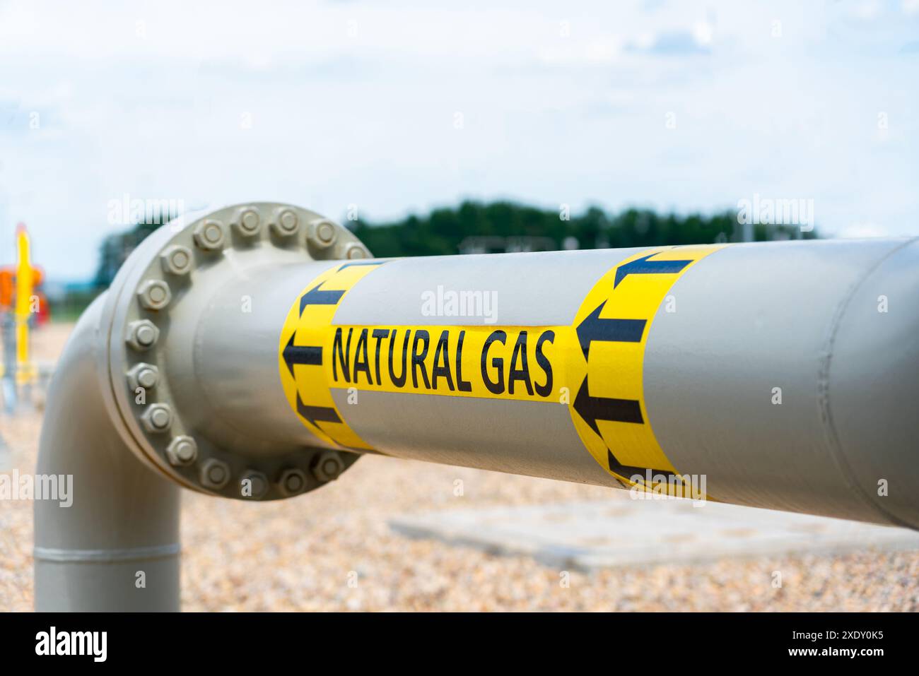 Gas flow station hi-res stock photography and images - Alamy