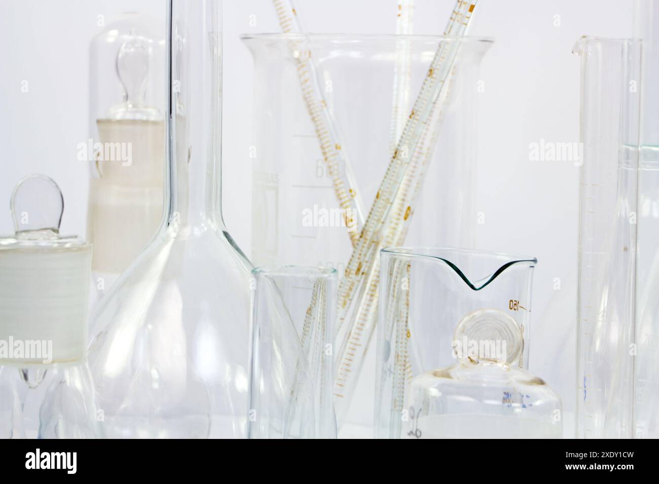 Glass ware hi-res stock photography and images - Alamy