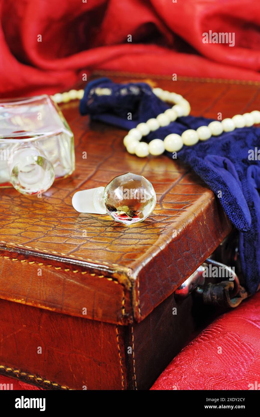 Vintage glass beads hi-res stock photography and images - Alamy