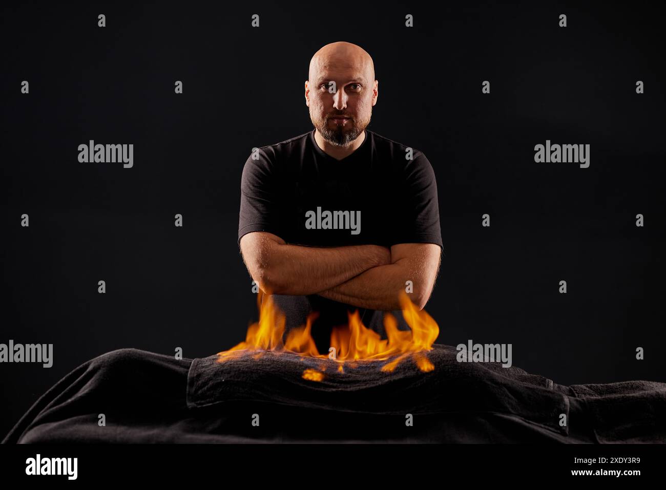 Chinese fire massage - Huo Liao therapy. Traditional chinese medicine ...