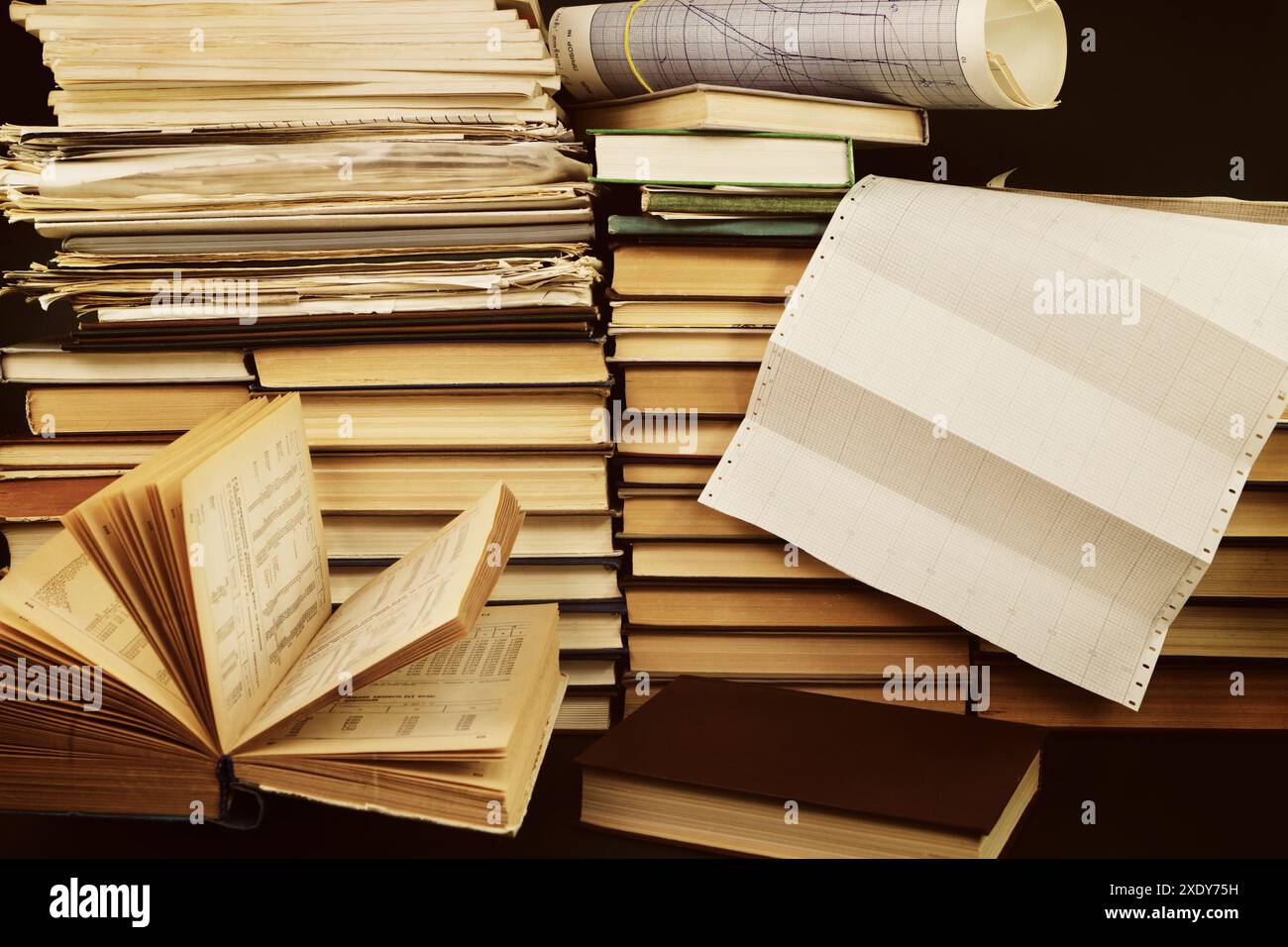 Science papers hi-res stock photography and images - Alamy