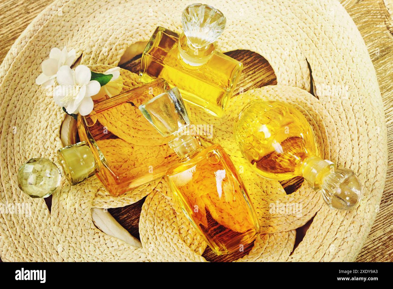 Perfumery history hi-res stock photography and images - Alamy