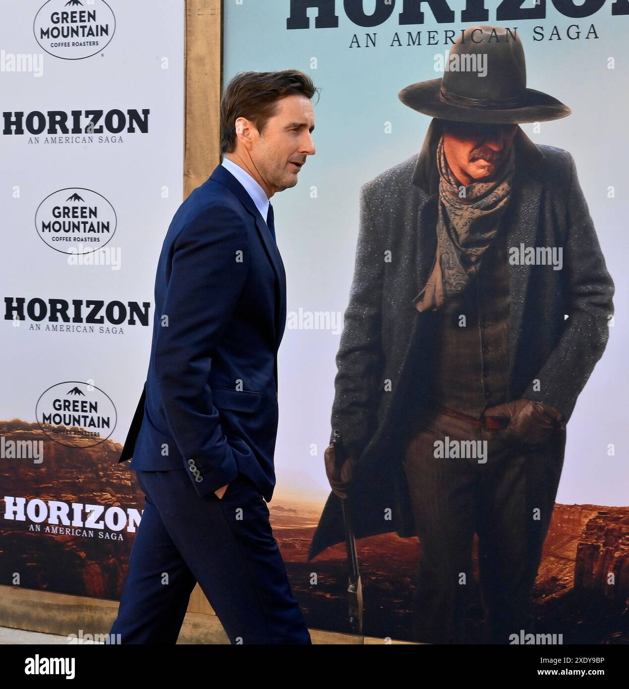 Cast member Luke Wilson attends the premiere of the western drama ...