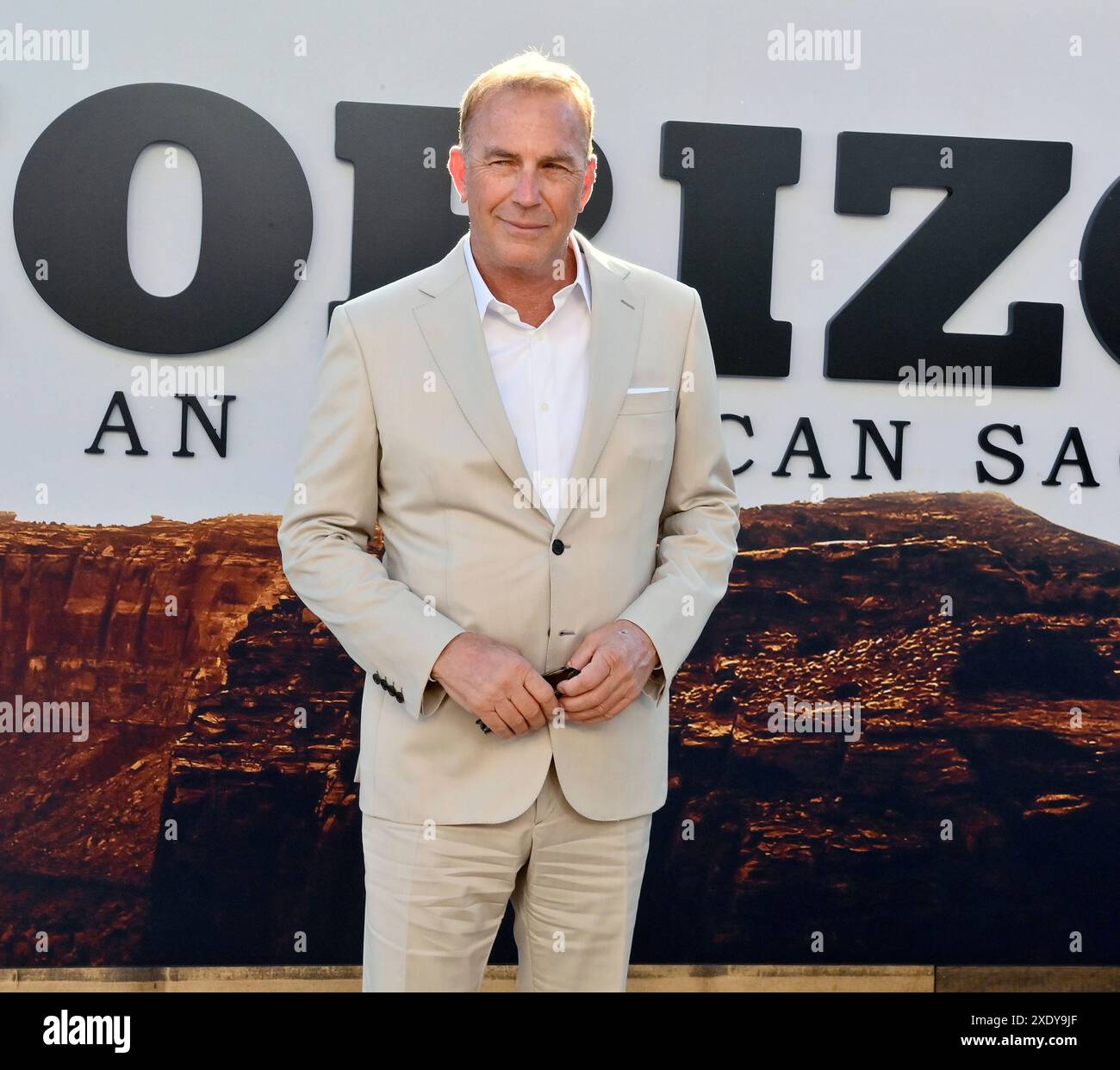 Writer/director/producer Kevin Costner attends the premiere of the ...