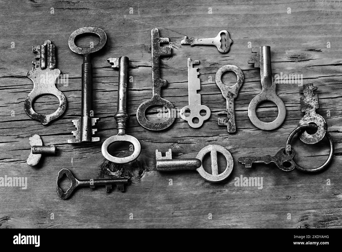 Old black white keys Black and White Stock Photos & Images - Alamy