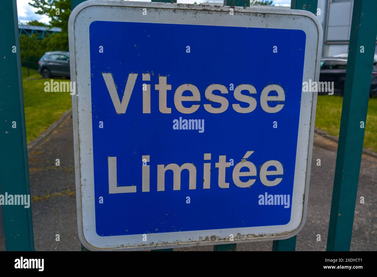 Notice payment speed limit hi-res stock photography and images - Alamy