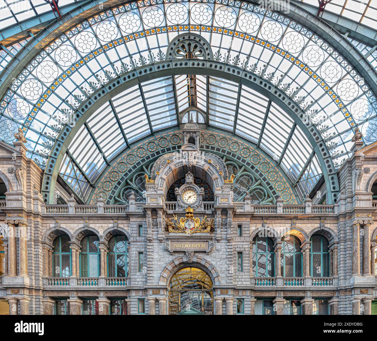 Heritage station clock hi-res stock photography and images - Alamy