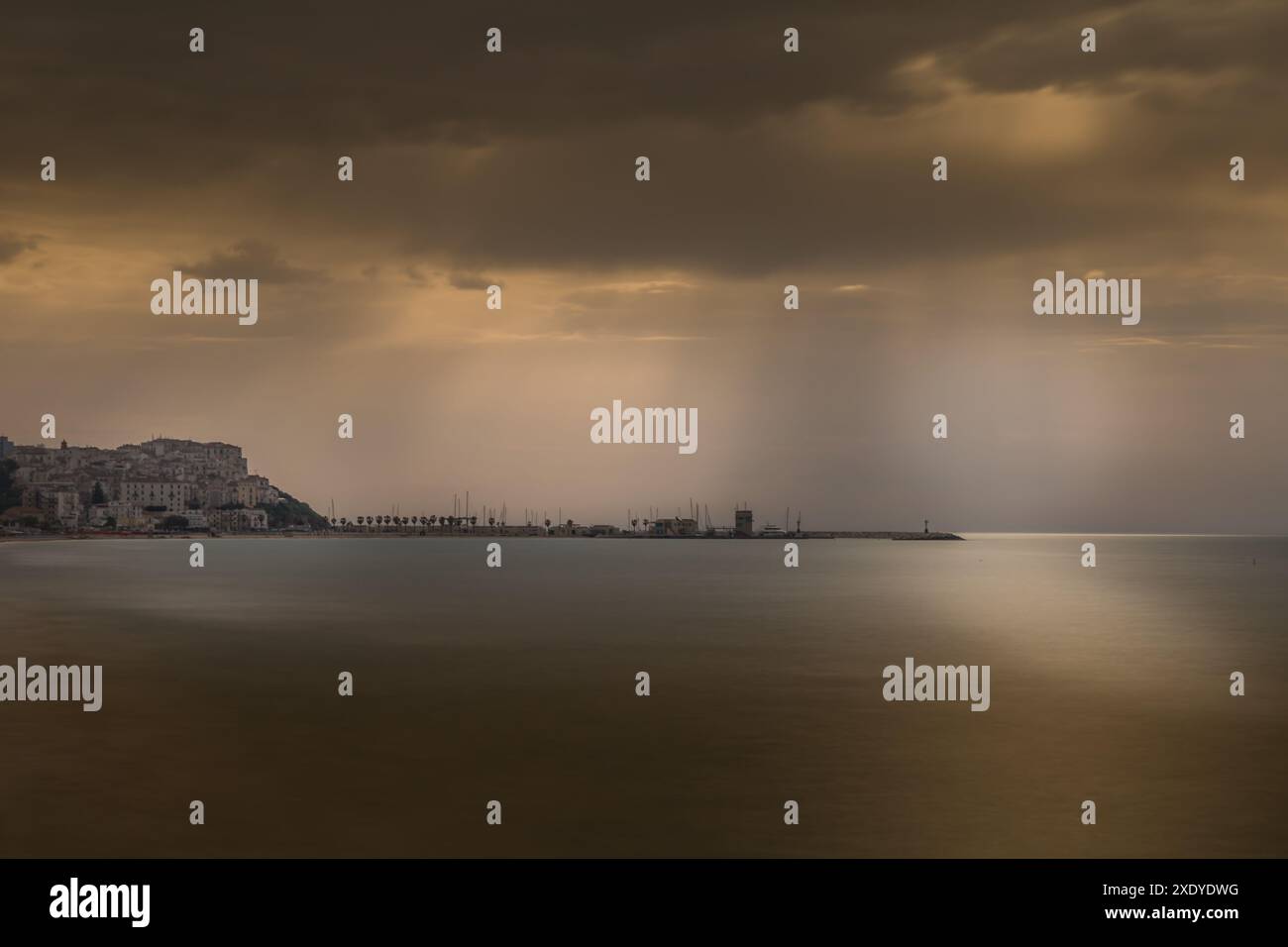 Rainy cloud sky sunlight over hi-res stock photography and images - Alamy