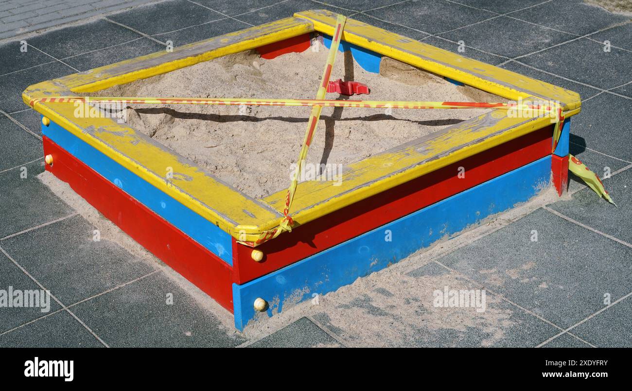 Sandbox fun hi-res stock photography and images - Alamy