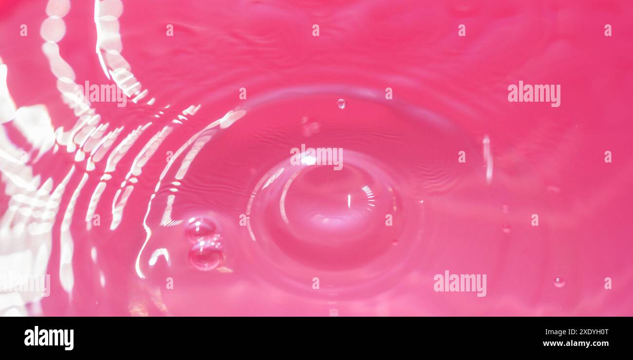 Impact pink color water hi-res stock photography and images - Alamy