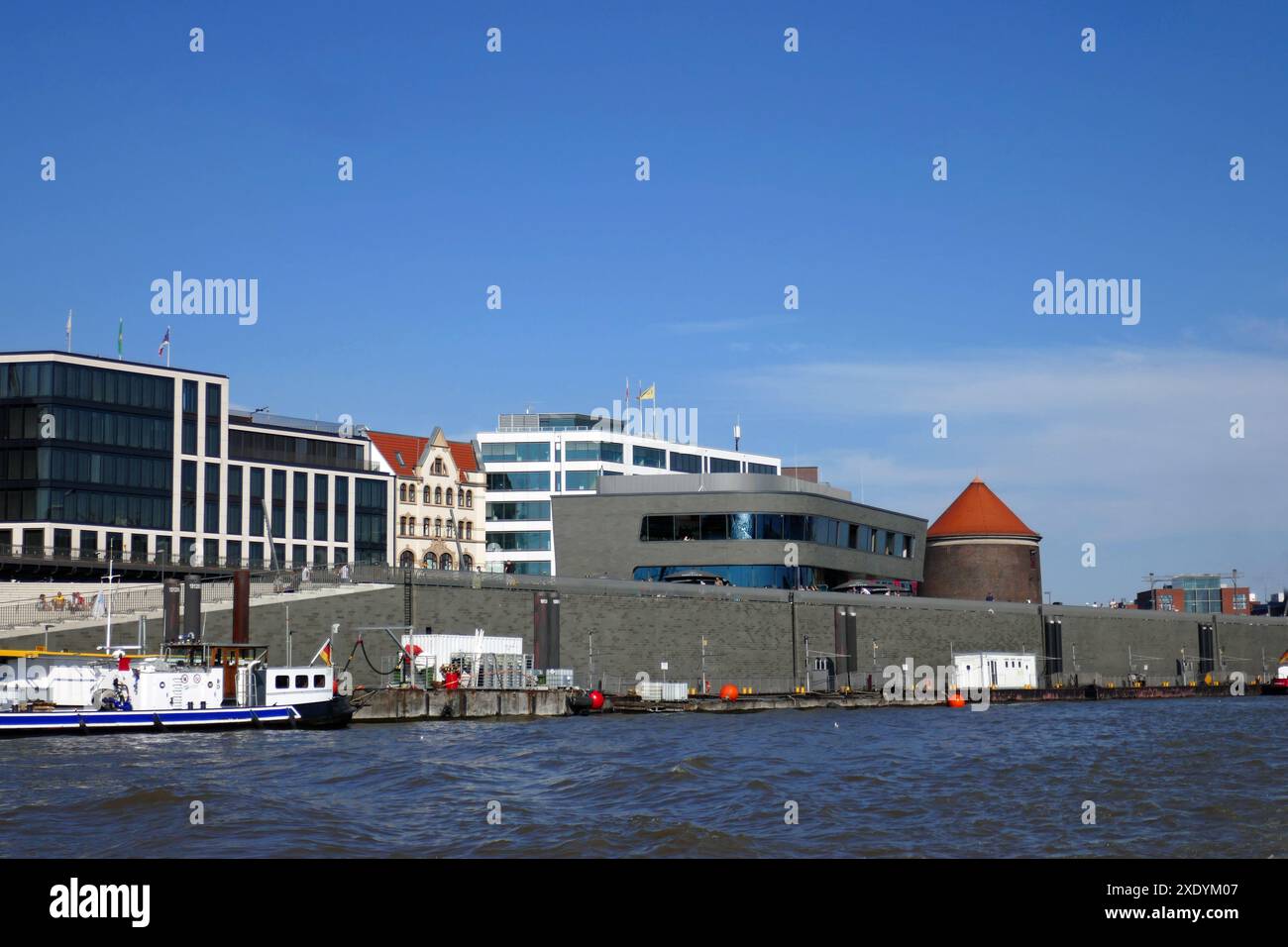 Promenade in port hamburg hi-res stock photography and images - Alamy