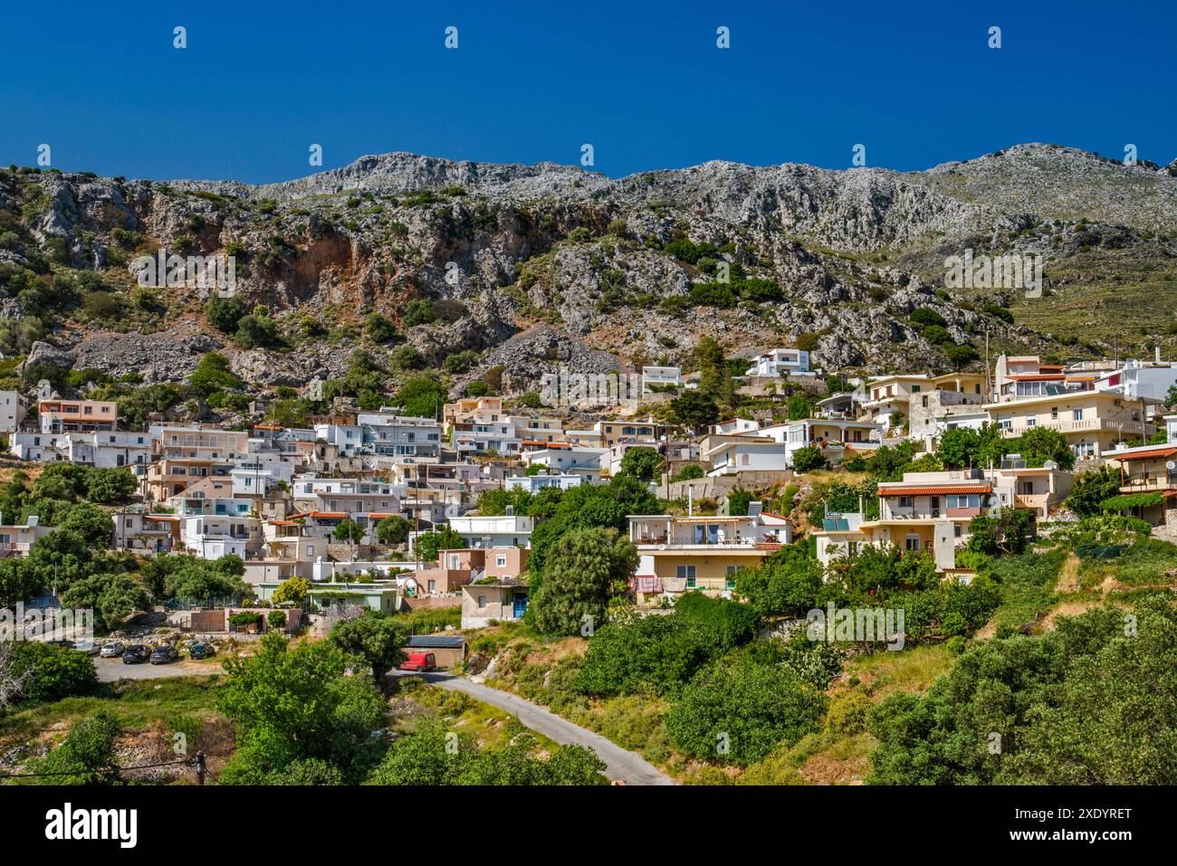 Village of Sellia at foot of Kryoneritis mountain, Central Crete ...