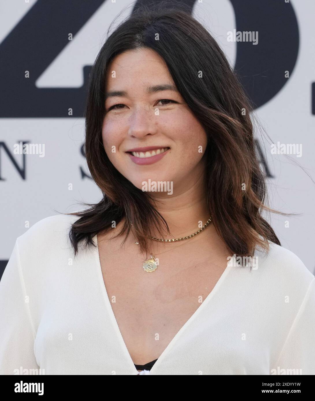 Maya Erskine arrives at the HORIZON: AN AMERICAN SAGA CHAPTER 1 Los ...