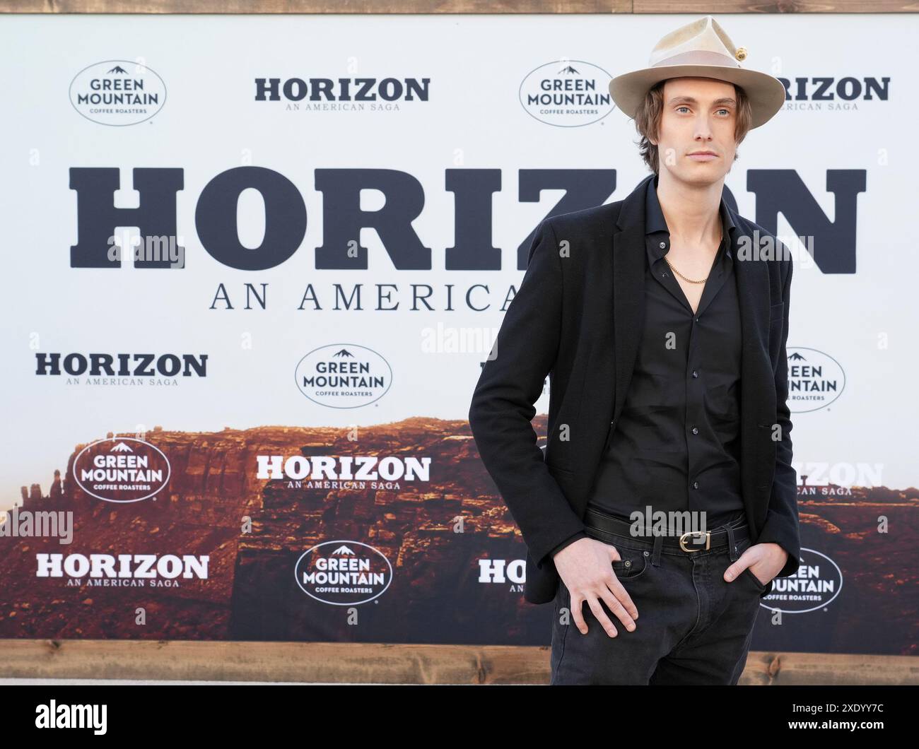 James Paxton arrives at the HORIZON: AN AMERICAN SAGA CHAPTER 1 Los ...