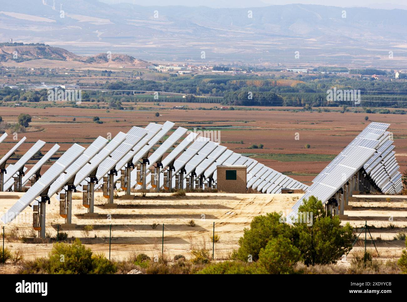 Solar panels, photovoltaics, solar power plant, Arguedas, Navarre ...
