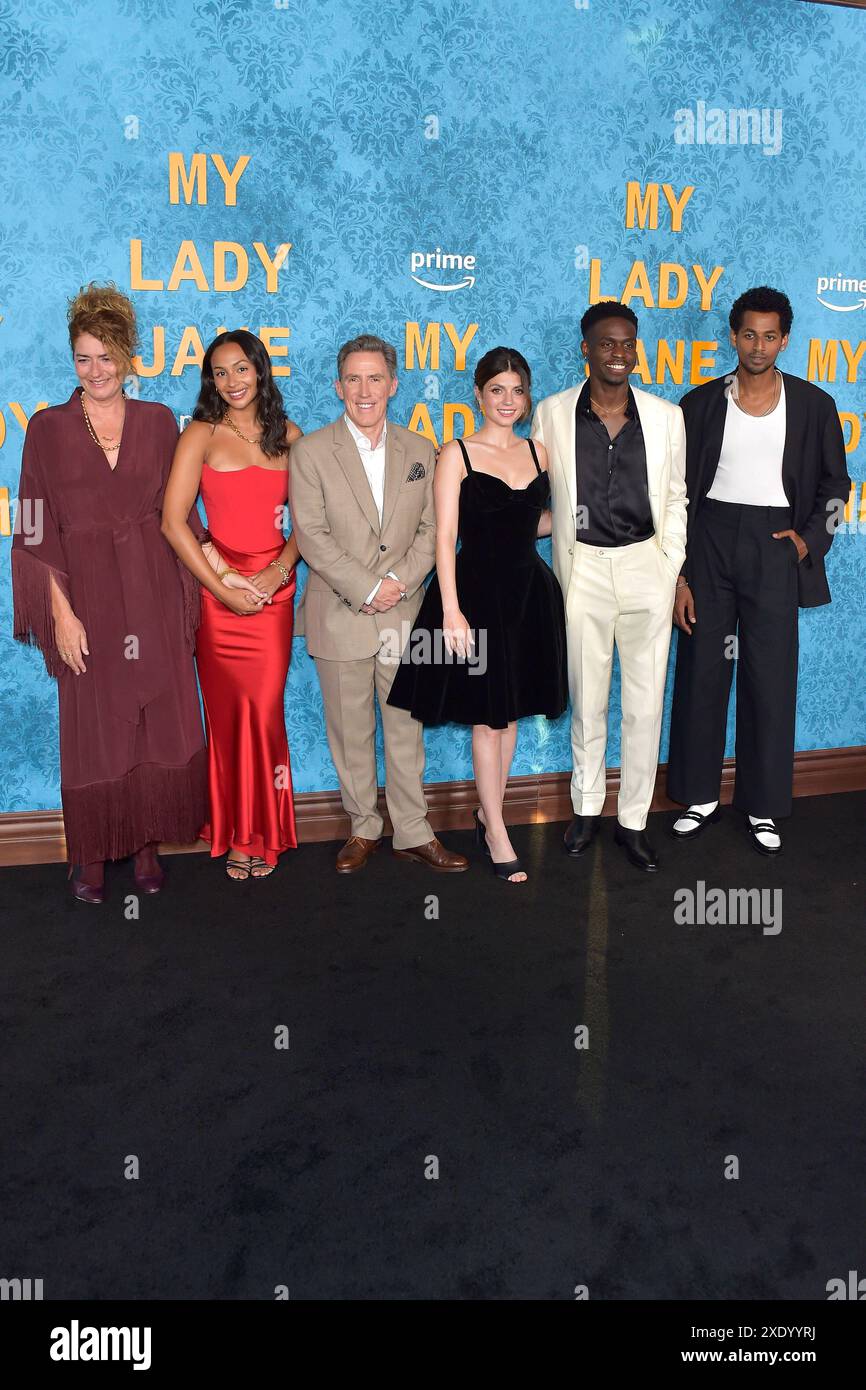 Anna Chancellor, Abbie Hern, Rob Brydon, Emily Bader, Jordan Peters und ...