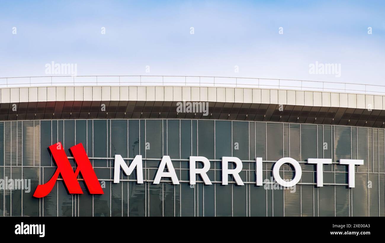 Marriott sign hi-res stock photography and images - Alamy
