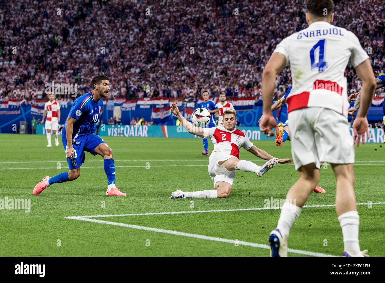 2 josip stanisic hi-res stock photography and images - Alamy