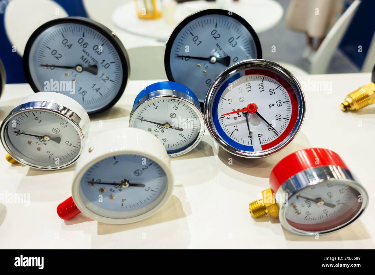 Manometers with a thermometer for measuring excess pressure and ...