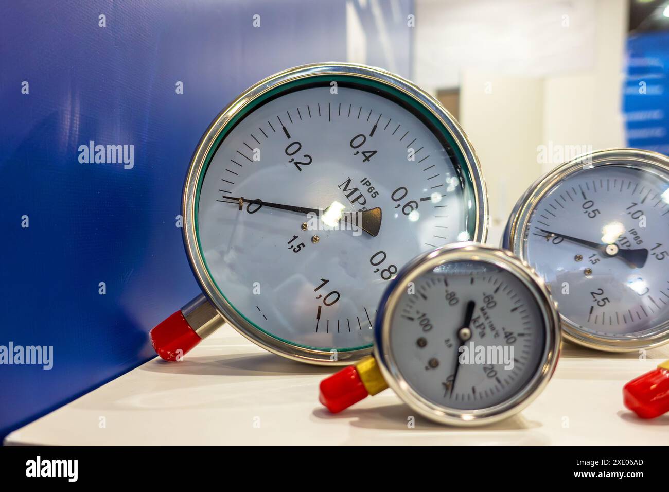 Powder pressure gauges for excess gas and steam pressure Stock Photo ...