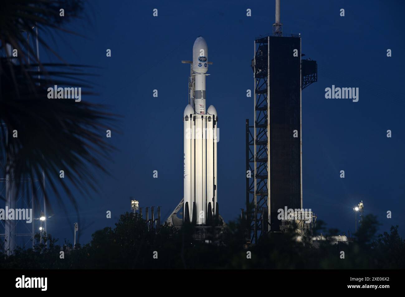 A SpaceX Falcon 9 Heavy rocket is being prepared to launch the GOES-U ...