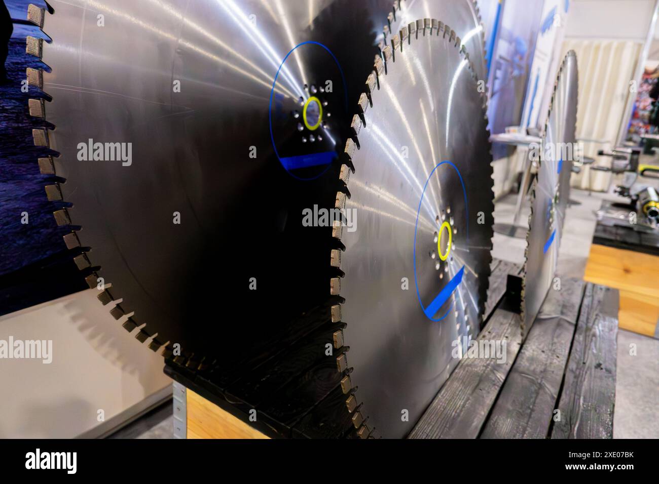 Diamond saw efficiency hi-res stock photography and images - Alamy