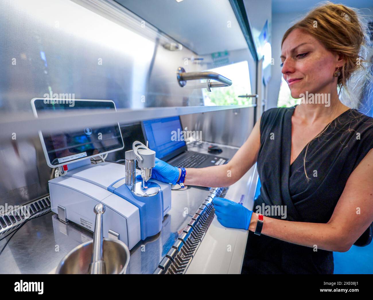 25 June 2024, Mecklenburg-Western Pomerania, Lärz: Laboratory manager ...