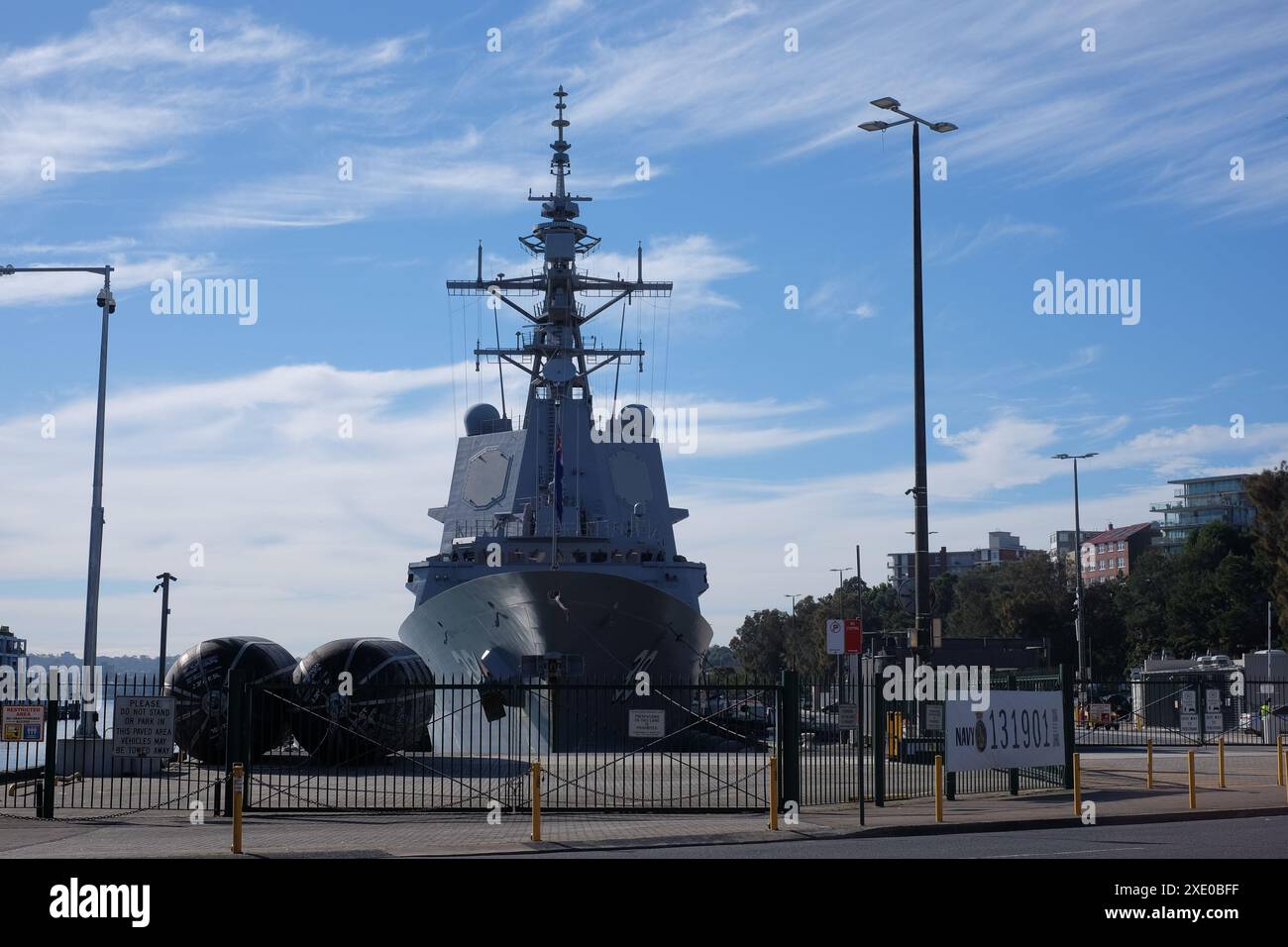 Royal australian navy ddg hi-res stock photography and images - Alamy