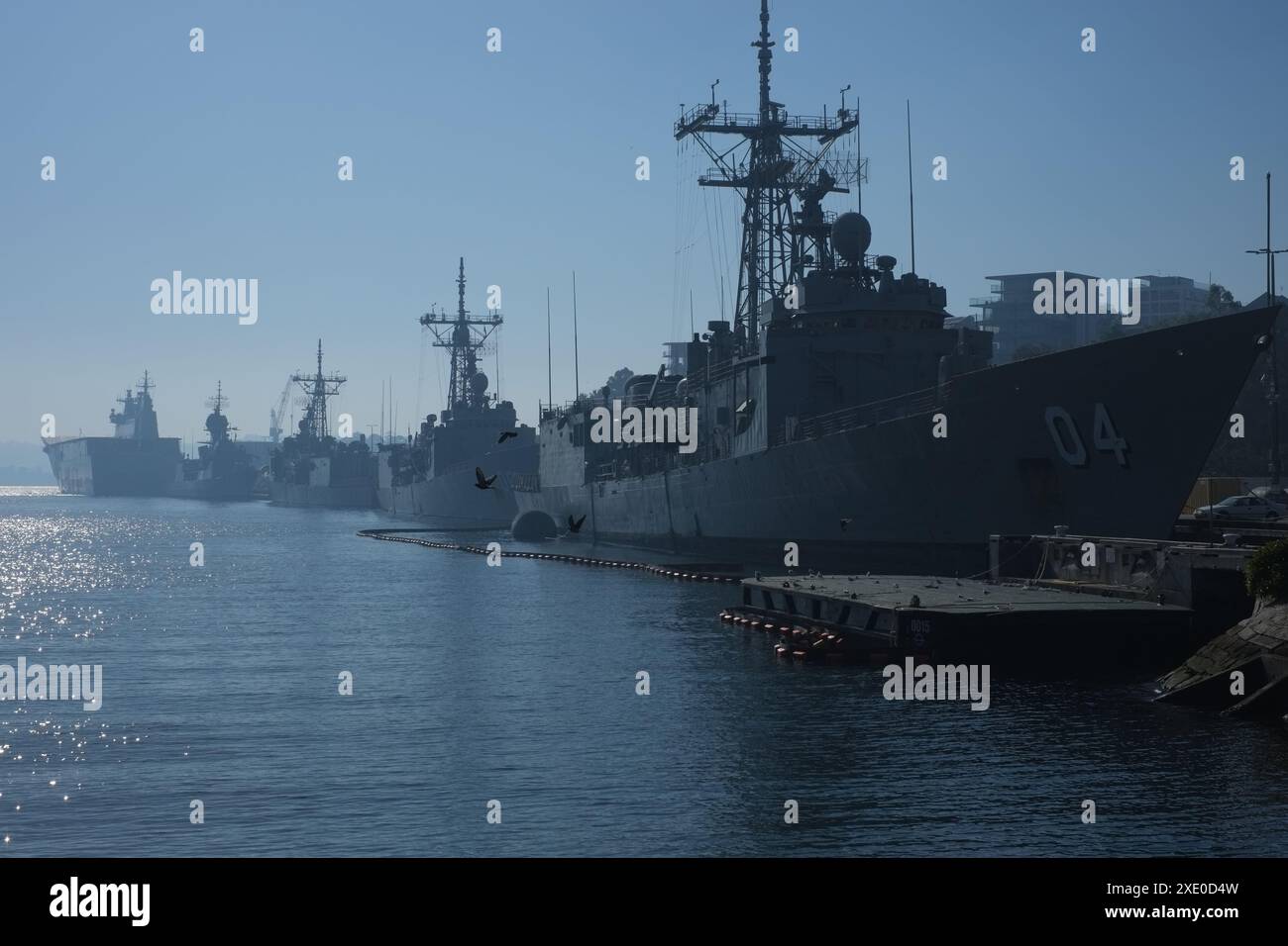 Royal australian navy ships hi-res stock photography and images - Alamy