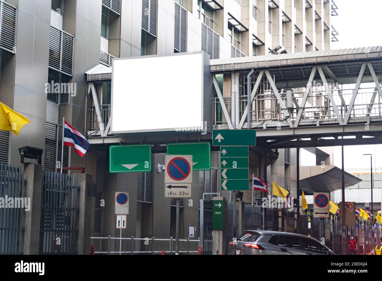 Billboard on car led hi-res stock photography and images - Alamy