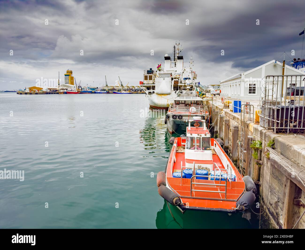 Shipyard docks at V and A Waterfront Harbour Stock Photo - Alamy
