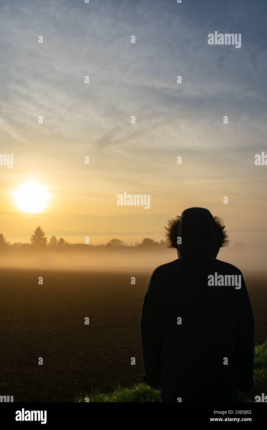Person from behind hi-res stock photography and images - Alamy