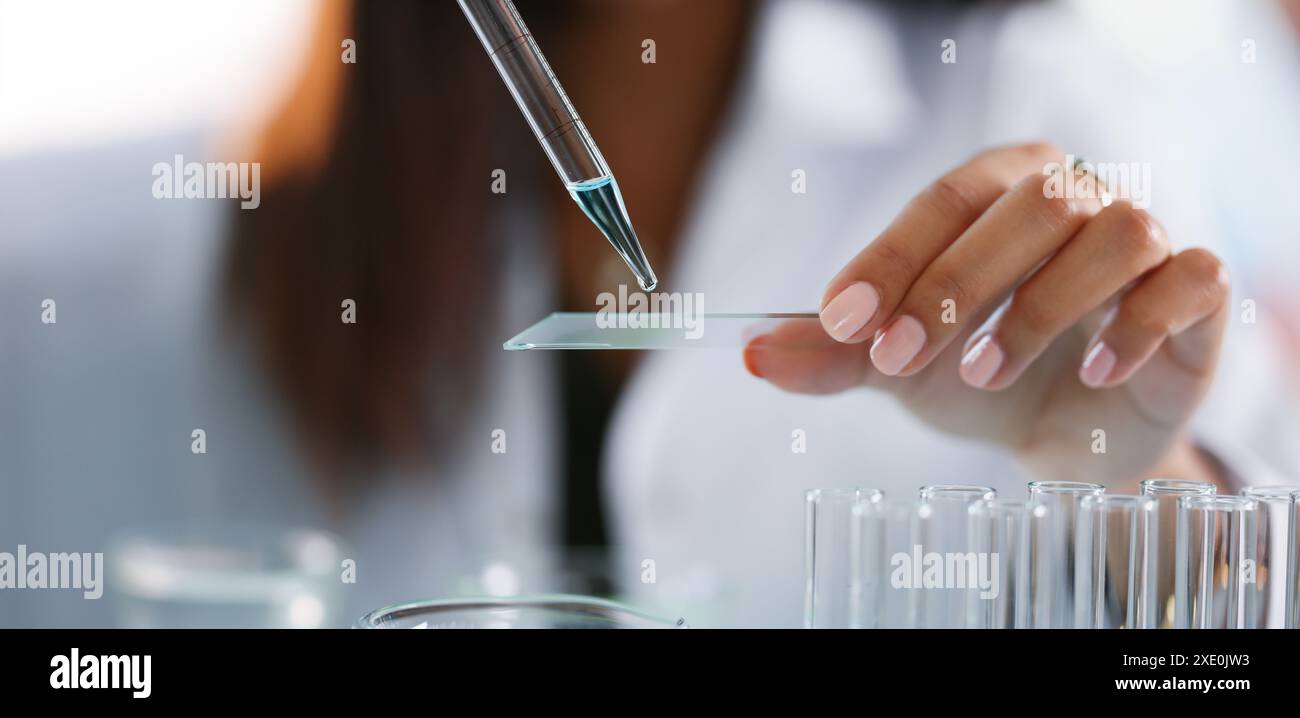 Medication slide hi-res stock photography and images - Alamy