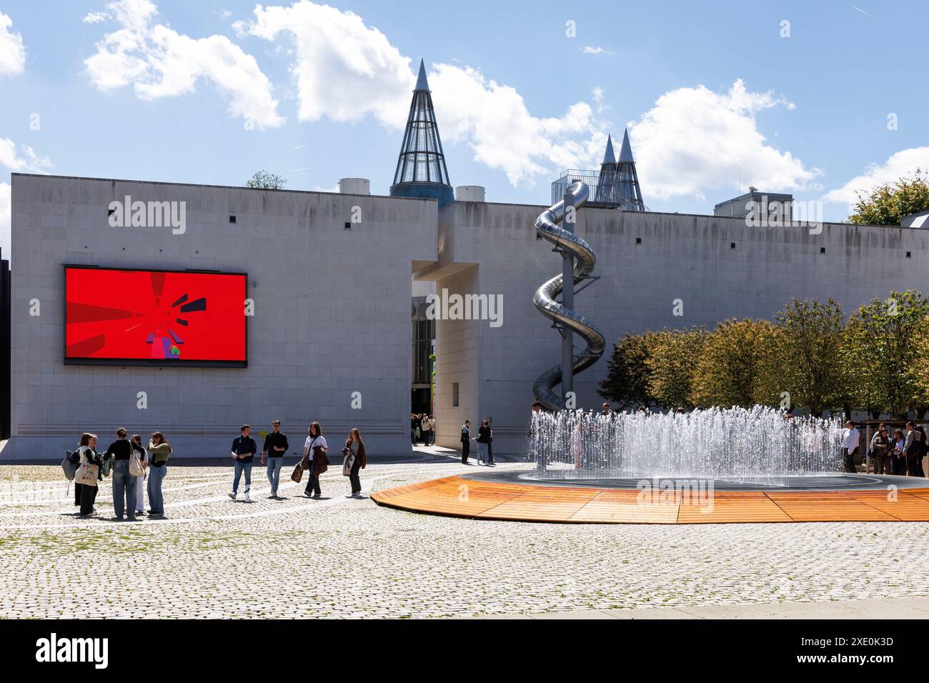 fountain in front of the Art and Exhibition Hall of the Federal ...