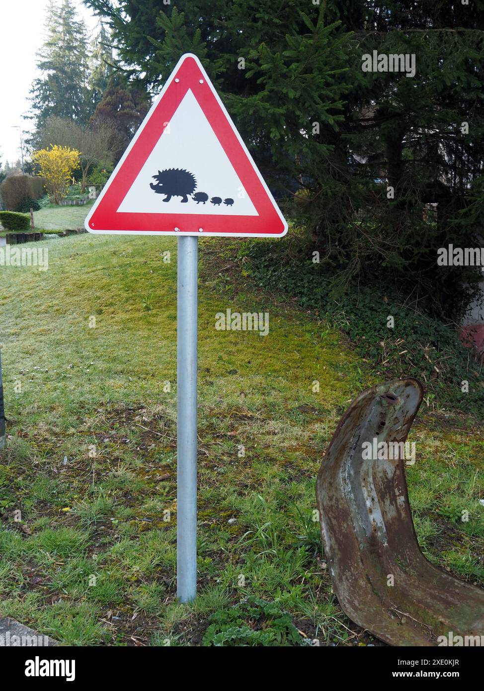 Traffic sign, hedgehog Stock Photo - Alamy