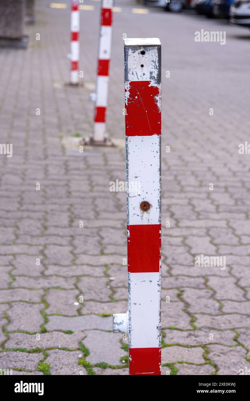 Metal poles hi-res stock photography and images - Alamy