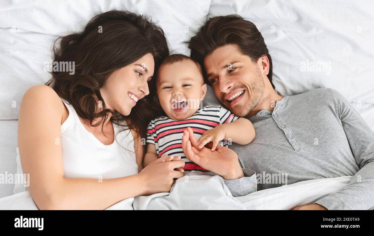 Top view happy family hi-res stock photography and images - Alamy