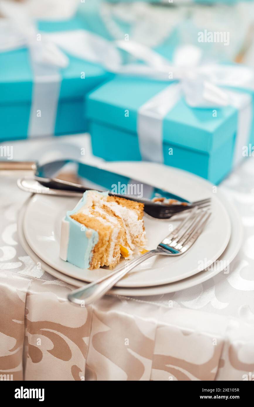 Wedding cake with turquoise cakes Stock Photo - Alamy
