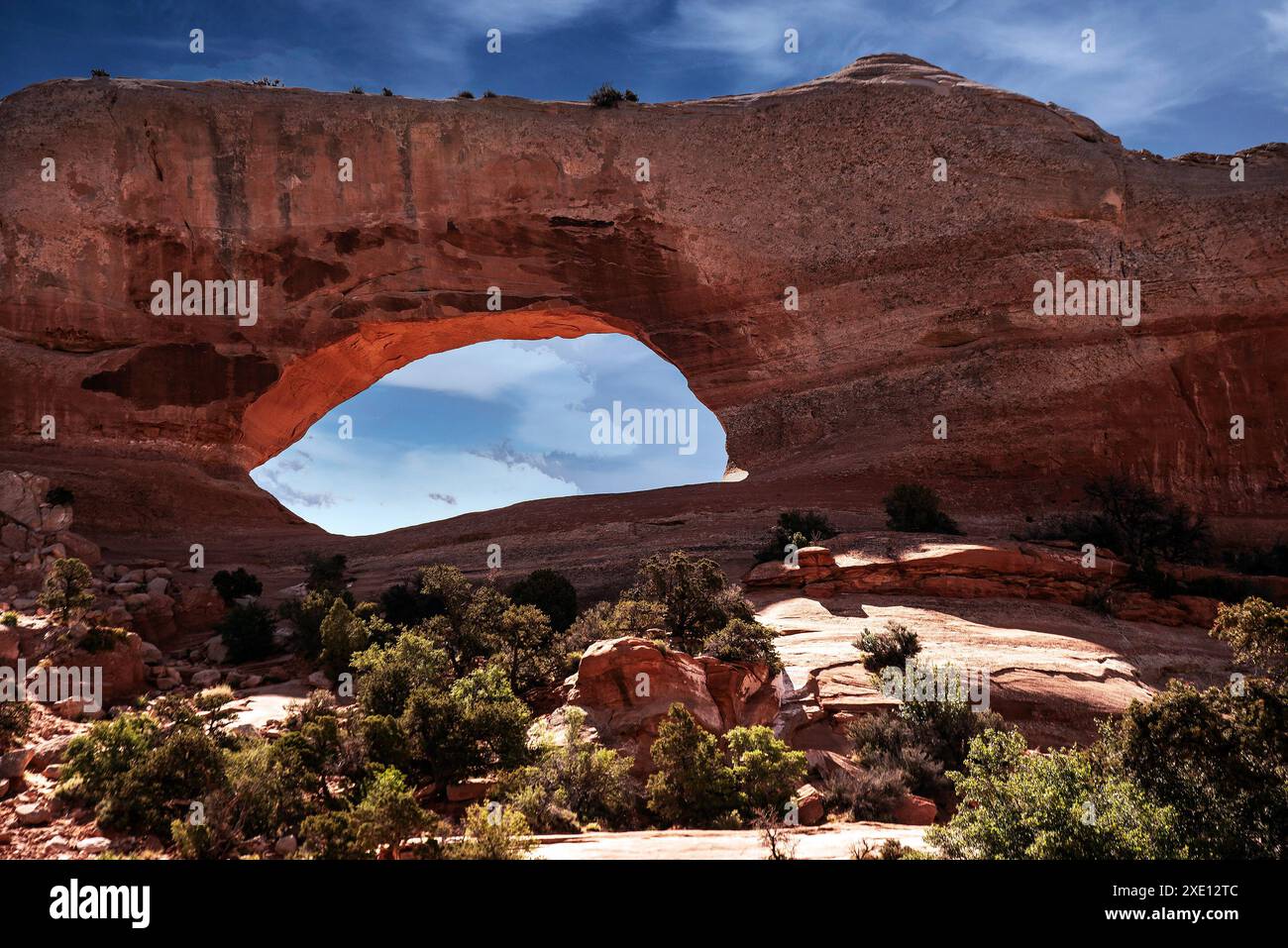 Wilson Arch, south of Moab, Utah on Highway 191 Stock Photo - Alamy