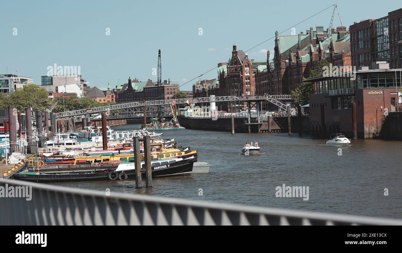 Major harbor town hi-res stock photography and images - Alamy