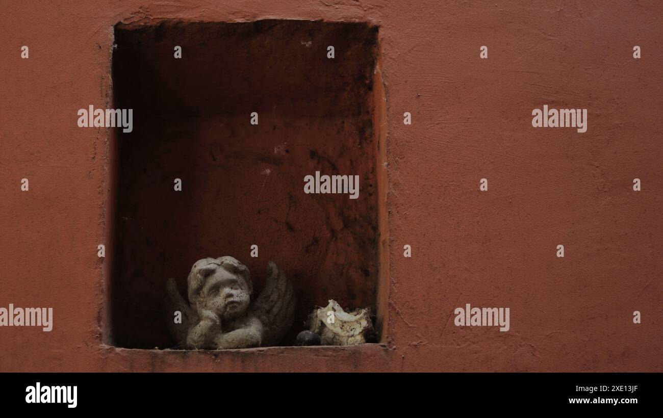 Lazy angel hi-res stock photography and images - Alamy