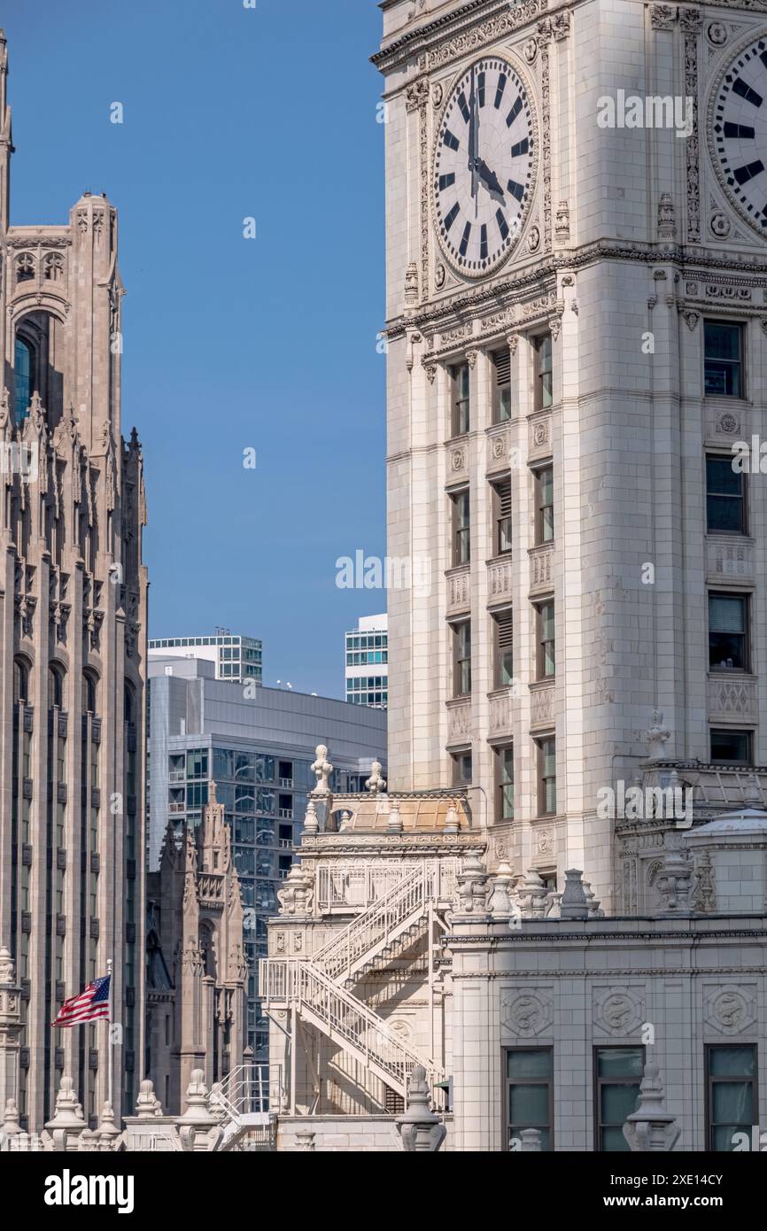 Street and riverview scenes in downtown chicago Stock Photo - Alamy