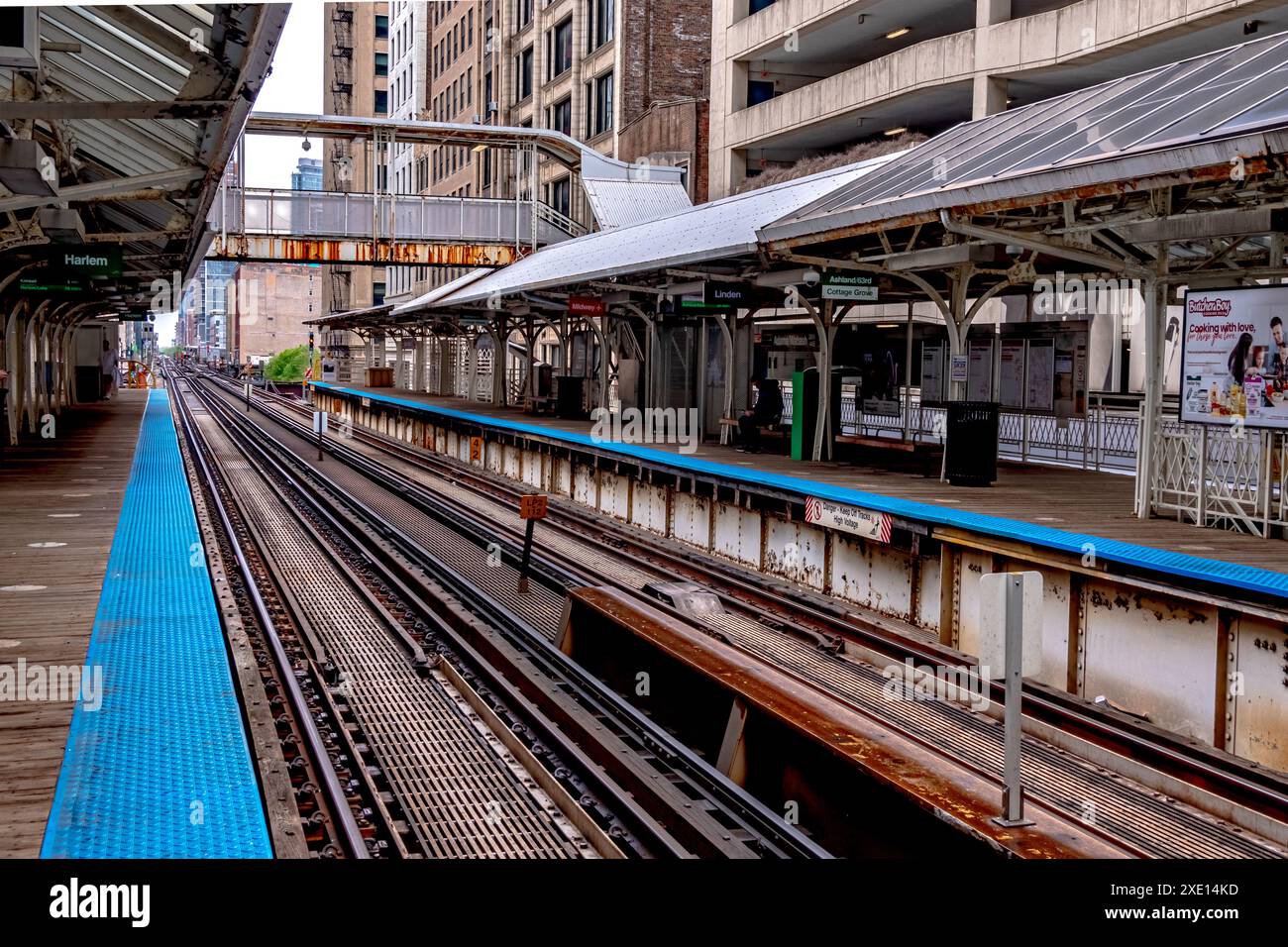Chicago city subway station and train scenes Stock Photo - Alamy