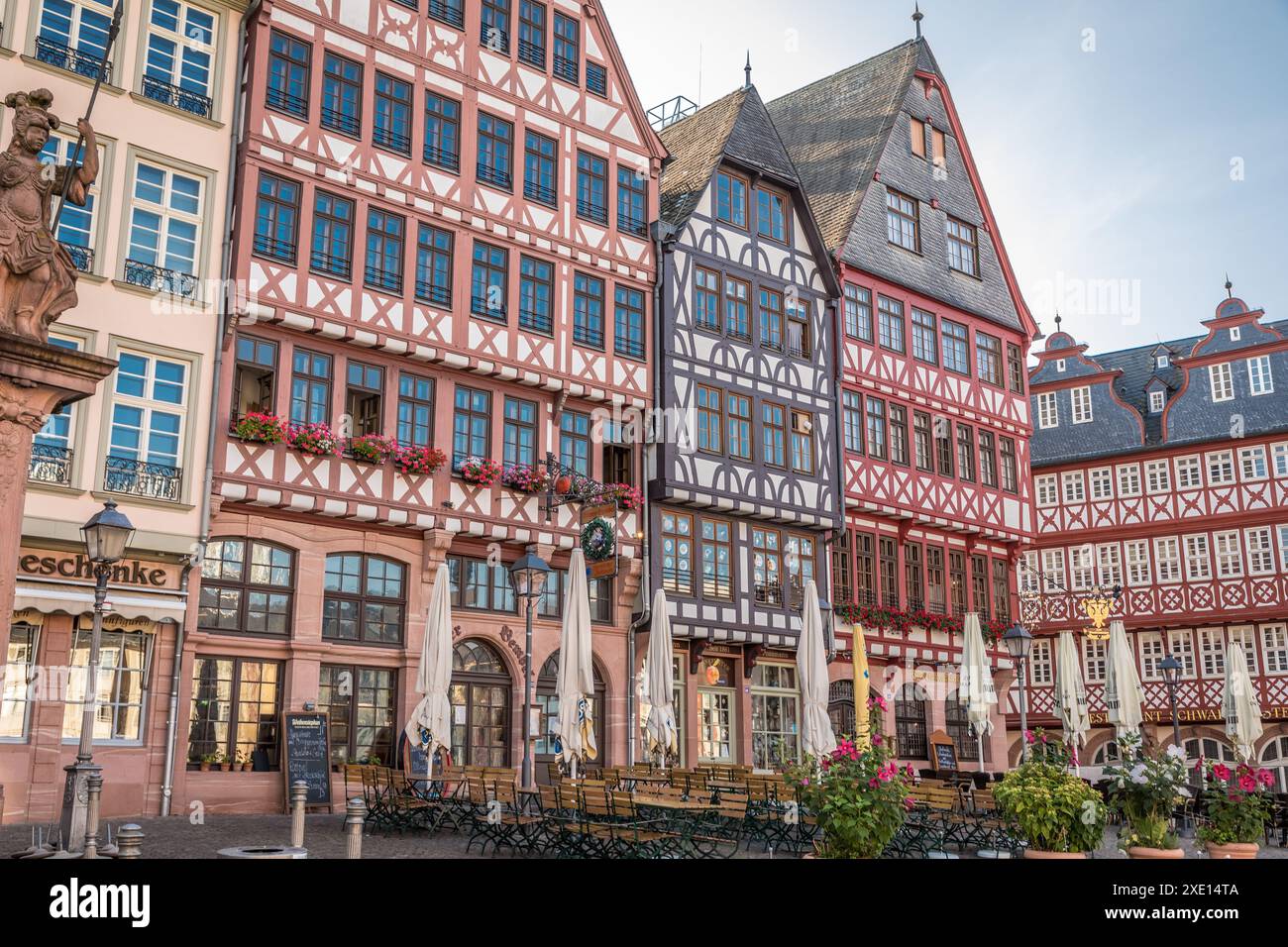 geography / travel, Germany, Hesse, Roemerberg with historich half ...