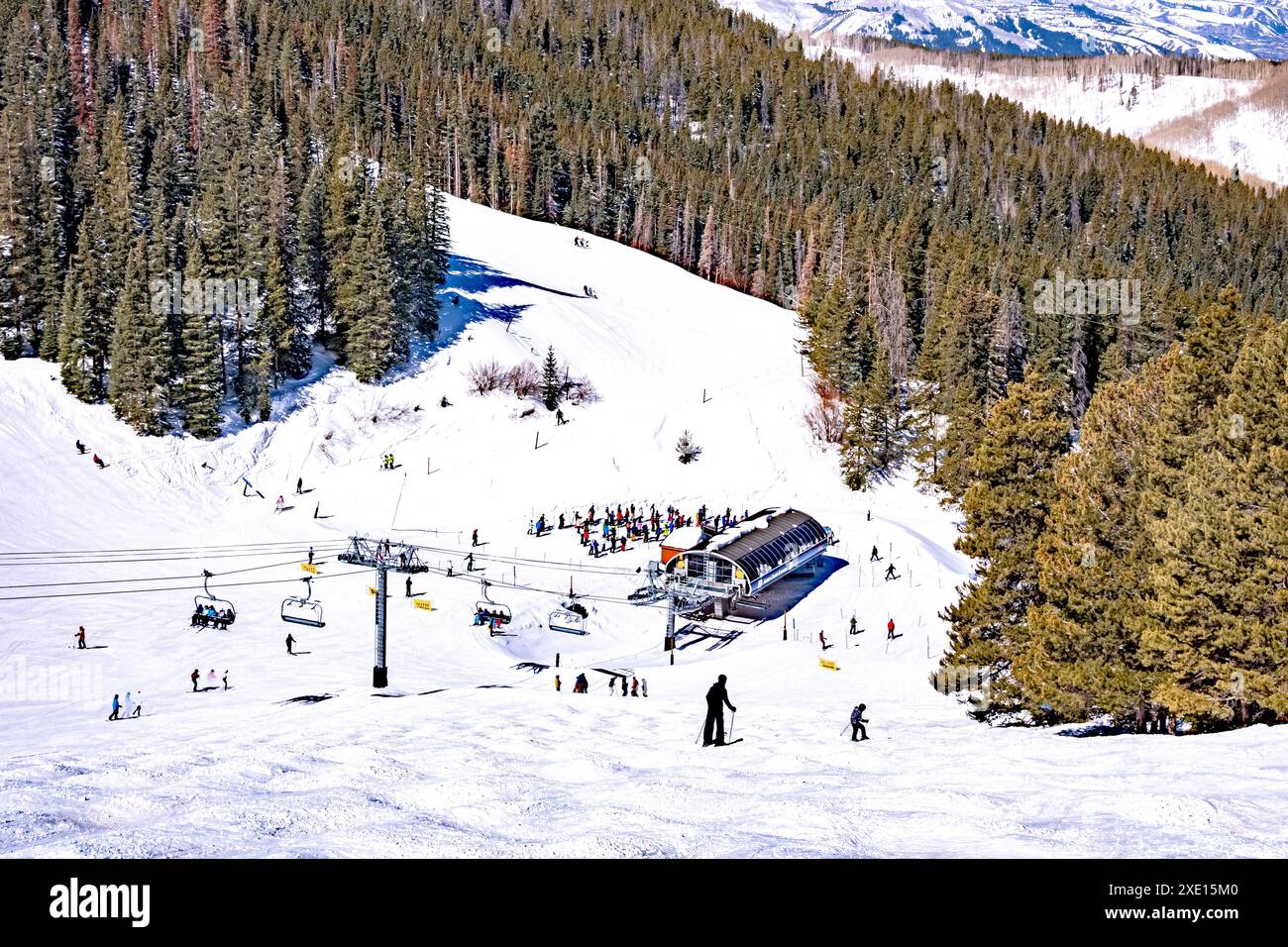 Ski mountain town hi-res stock photography and images - Alamy