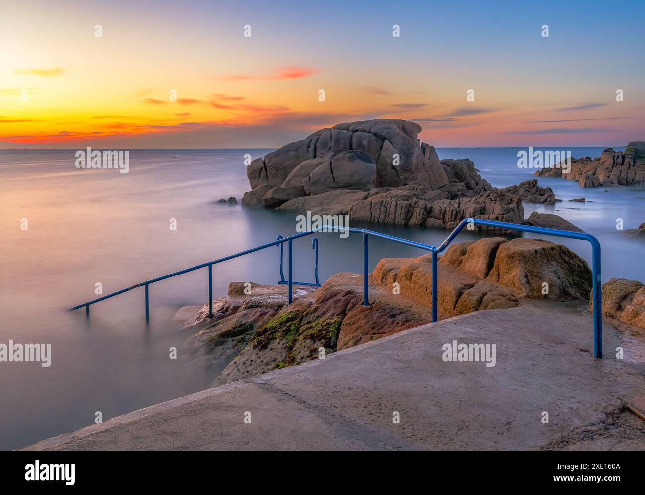 Sunrise at the Forty Foot, Sandycove Stock Photo - Alamy