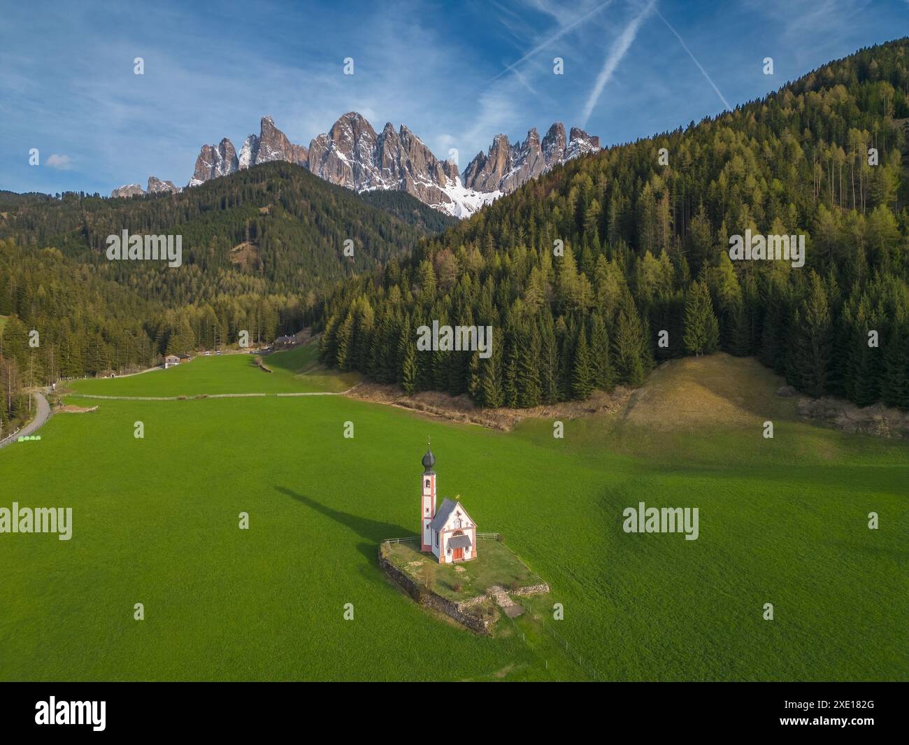 Spring italian landscape hi-res stock photography and images - Alamy