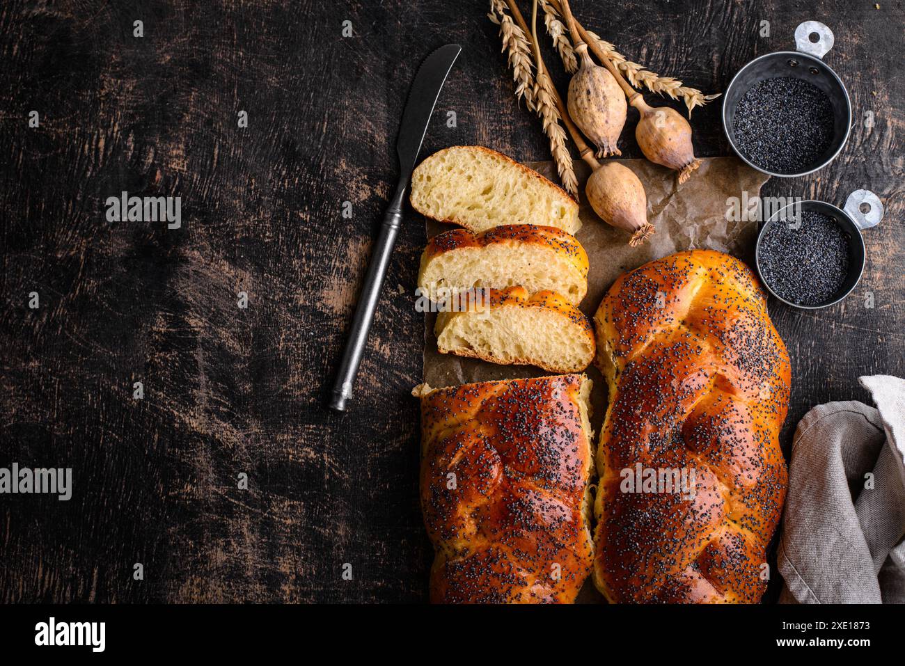 Traditional Jewish sabbath Challah bread Stock Photo - Alamy