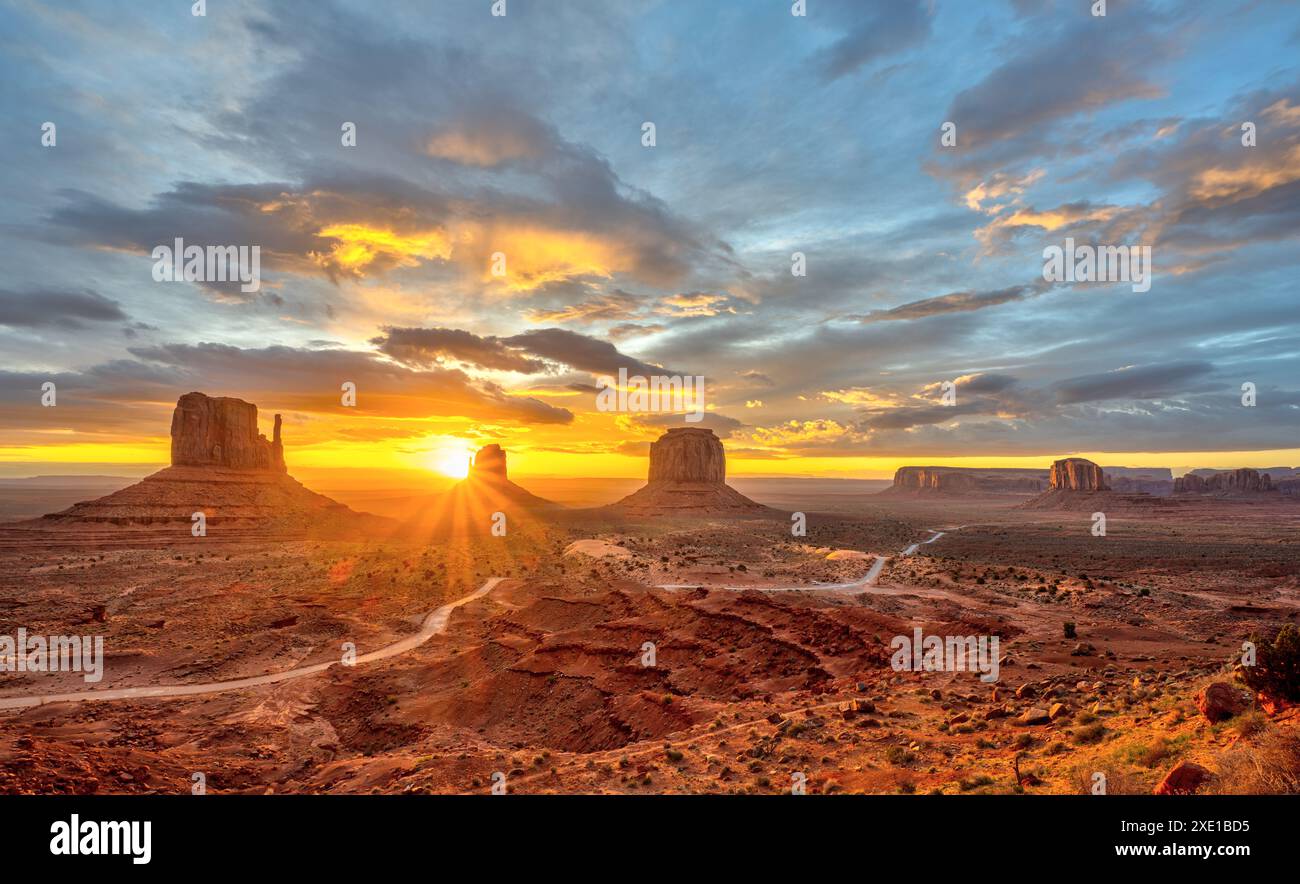 Dramatic sunrise in the amazing Monument Valley in Arizona, USA Stock ...