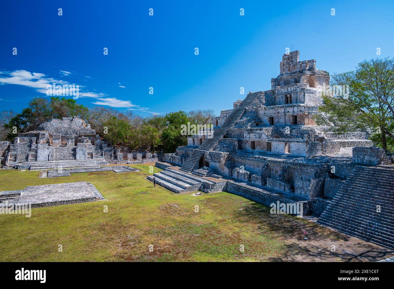 Edzna ruins hi-res stock photography and images - Alamy